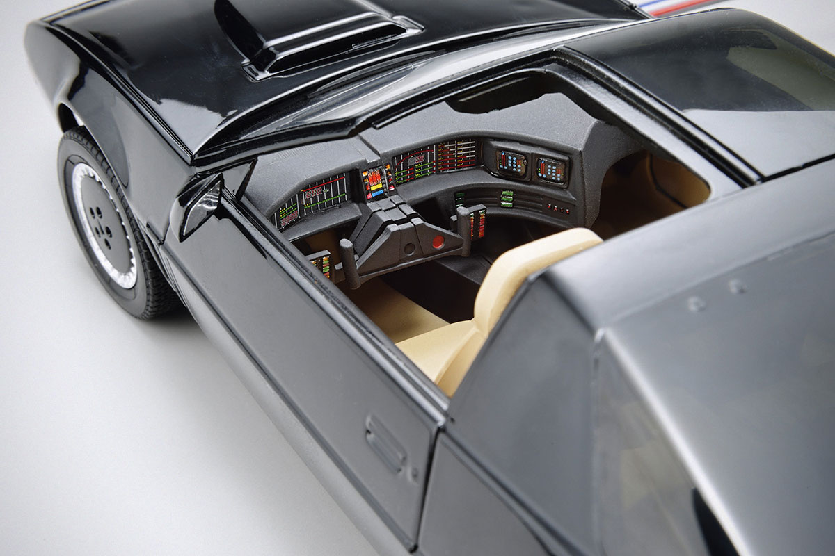 Aoshima 1/24 Knight Rider K.I.T.T. Season 1 Model Kit Has Light And ...