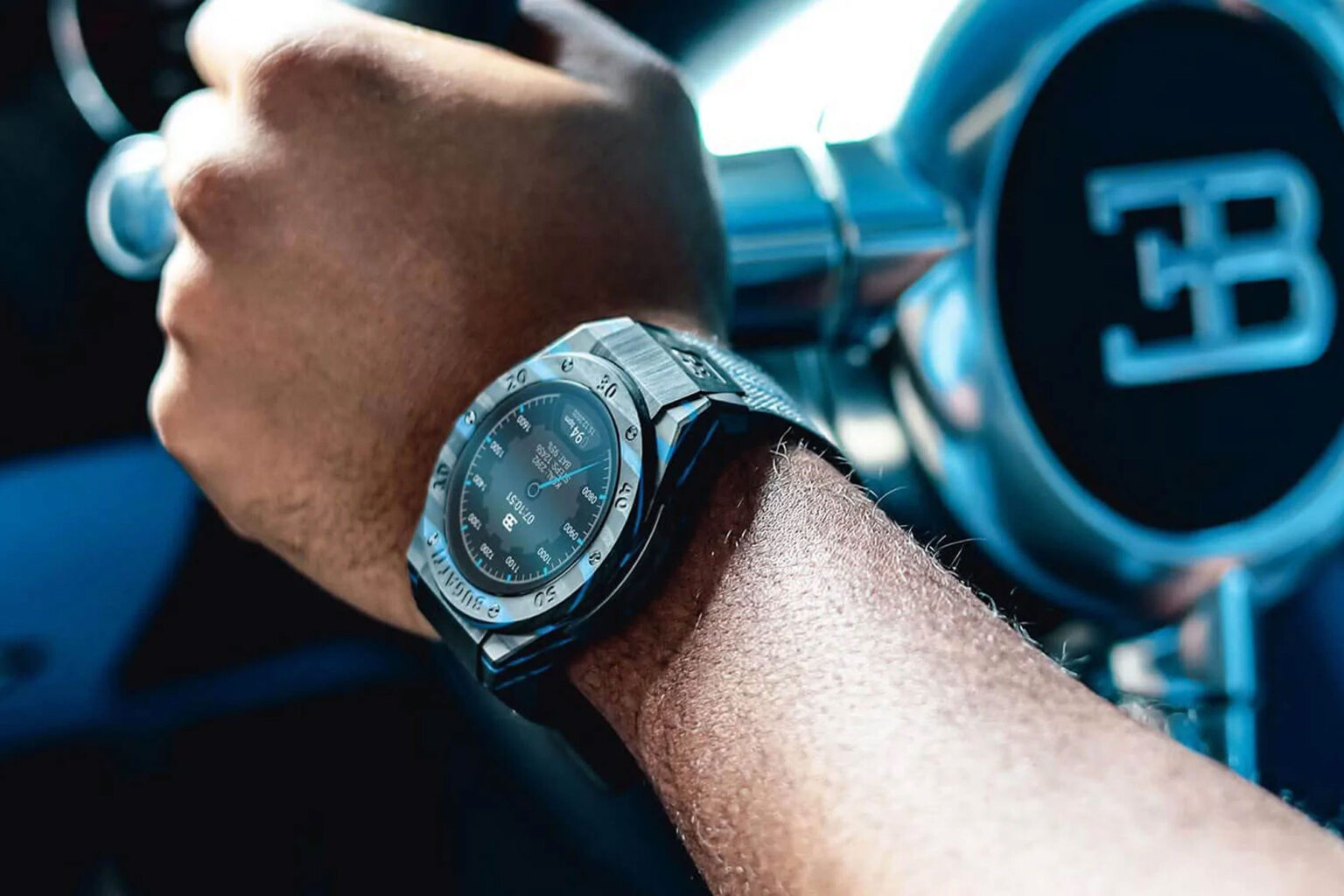 Bugatti Carbone Limited Edition Is The World’s Only Smartwatch With ...