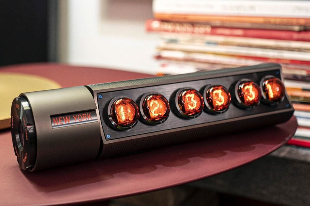 Adatte Design Nixie Time Zone Clock V2: Nixie Tube Clock Goes All-out ...