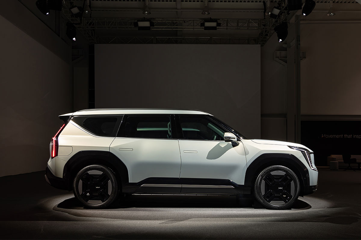 Here’s The First Look At The Upcoming Kia Electric SUV, Kia EV9