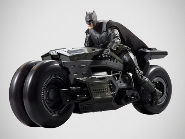 McFarlane The Flash Movie Toys Revealed, Included Michael Keaton’s ...