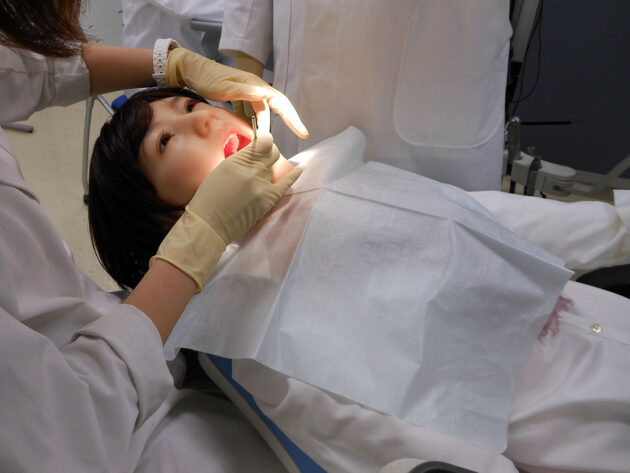 This Child Robot Lets Dental Students Practice Handling Struggling ...