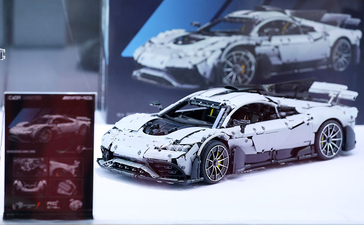 CaDA Officially Licensed Mercedes-AMG One Technic-style Building Set ...