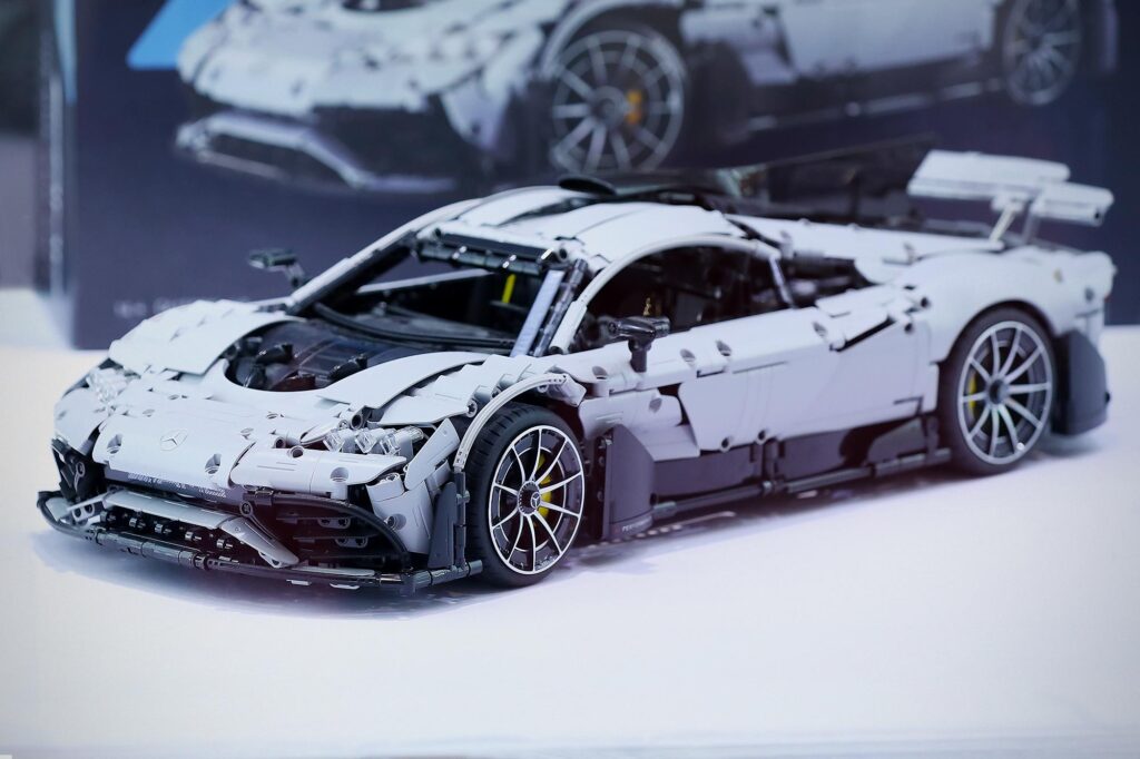 CaDA Officially Licensed Mercedes-AMG One Technic-style Building Set ...