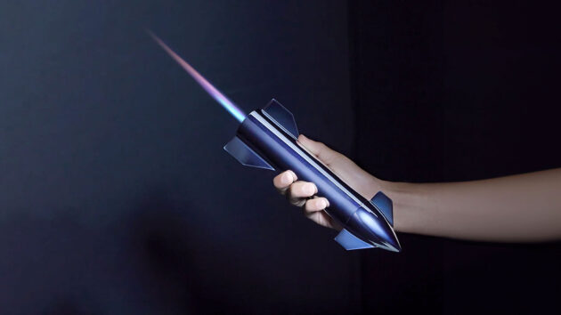SpaceX Starship Torch Is Also A 1:200 Scale Model Of SpaceX’s Starship ...
