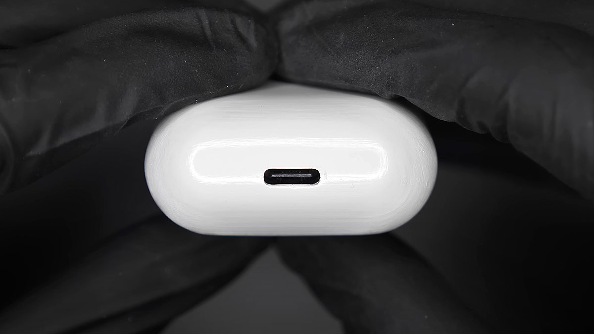 Here’s The World’s First USB-C Apple AirPods And The World’s First ...