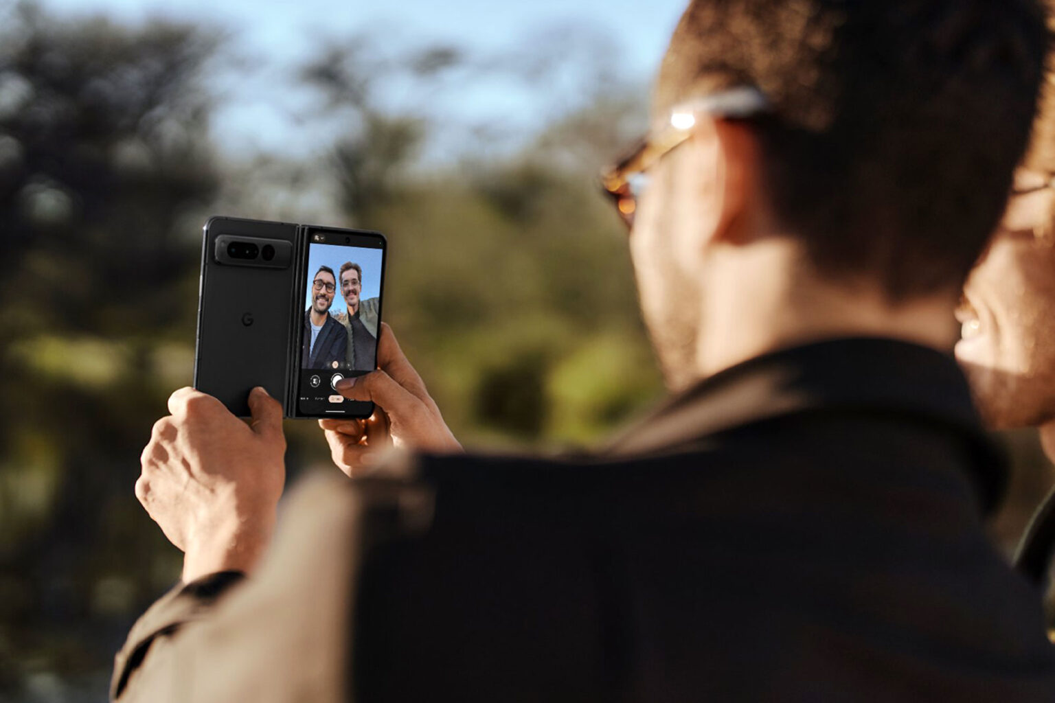 Google Pixel Fold Folding Phone Officially Unveiled!