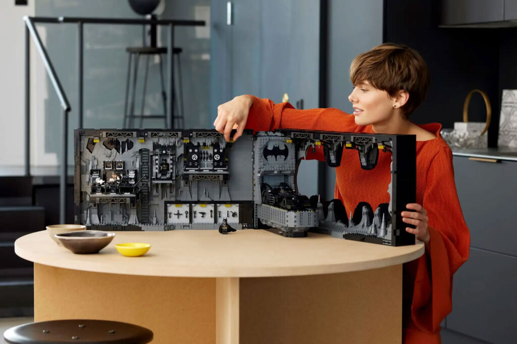3,981-piece LEGO Batman Returns Batcave Shadow Box (76252) Announced!