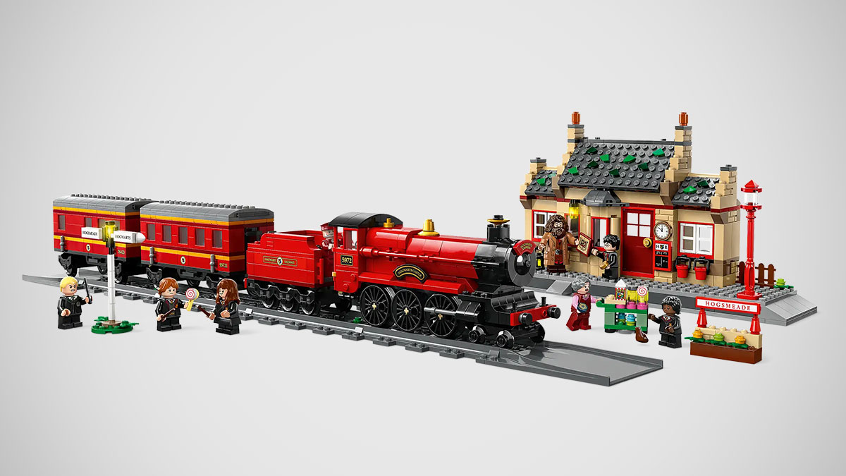 LEGO Hogwarts Express Train Set with Hogsmeade Station: Finally ...