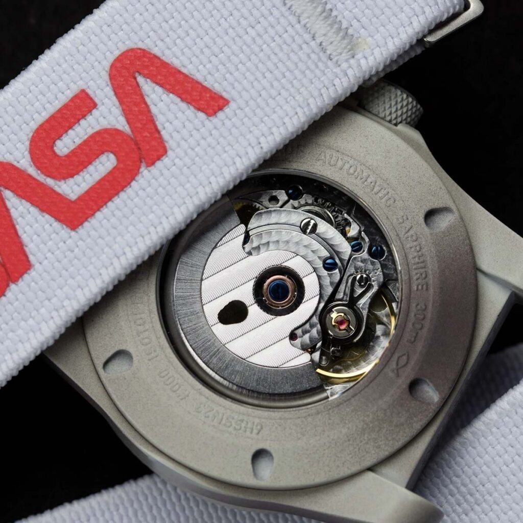 Limited Edition Isotope Hydrium NASA Wrist Watch: When Diving Meets ...