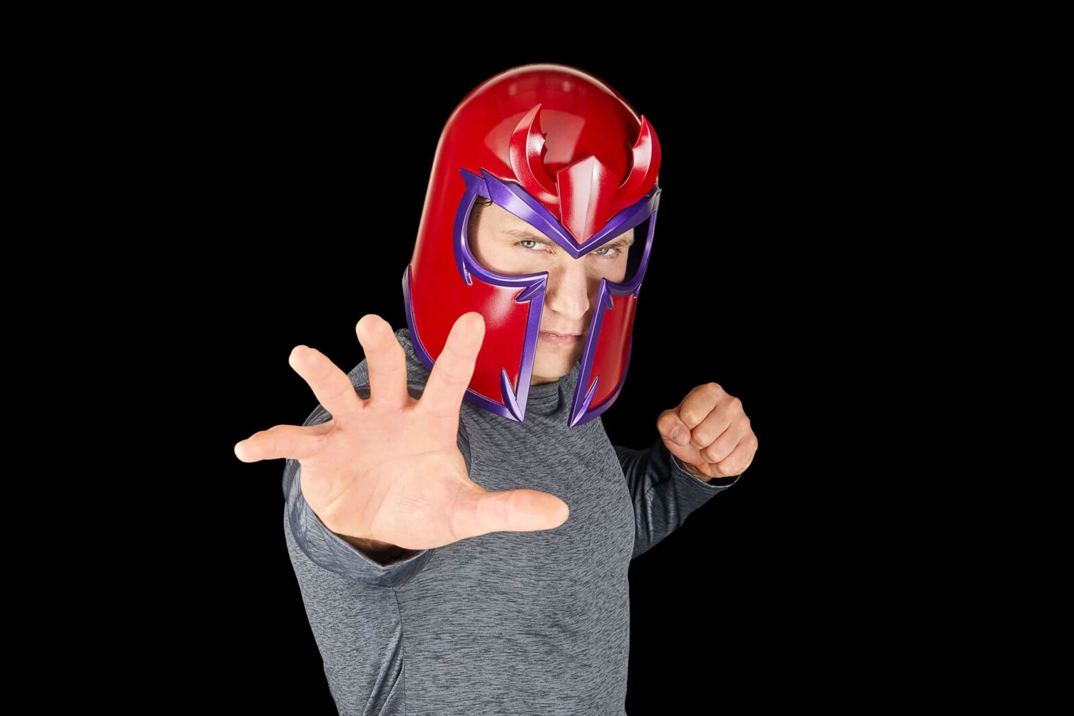 Hasbro Marvel Legends Series Magneto Roleplay Helmet: Finally, An X-Men ...