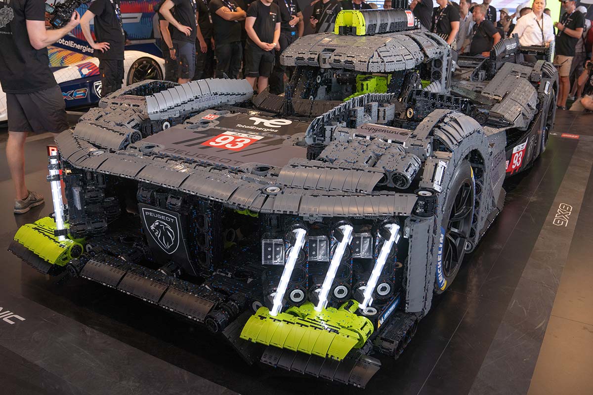 LEGO Built A 11:1 Scale LEGO Technic PEUGEOT 9x8 24H Le Mans Hybrid ...
