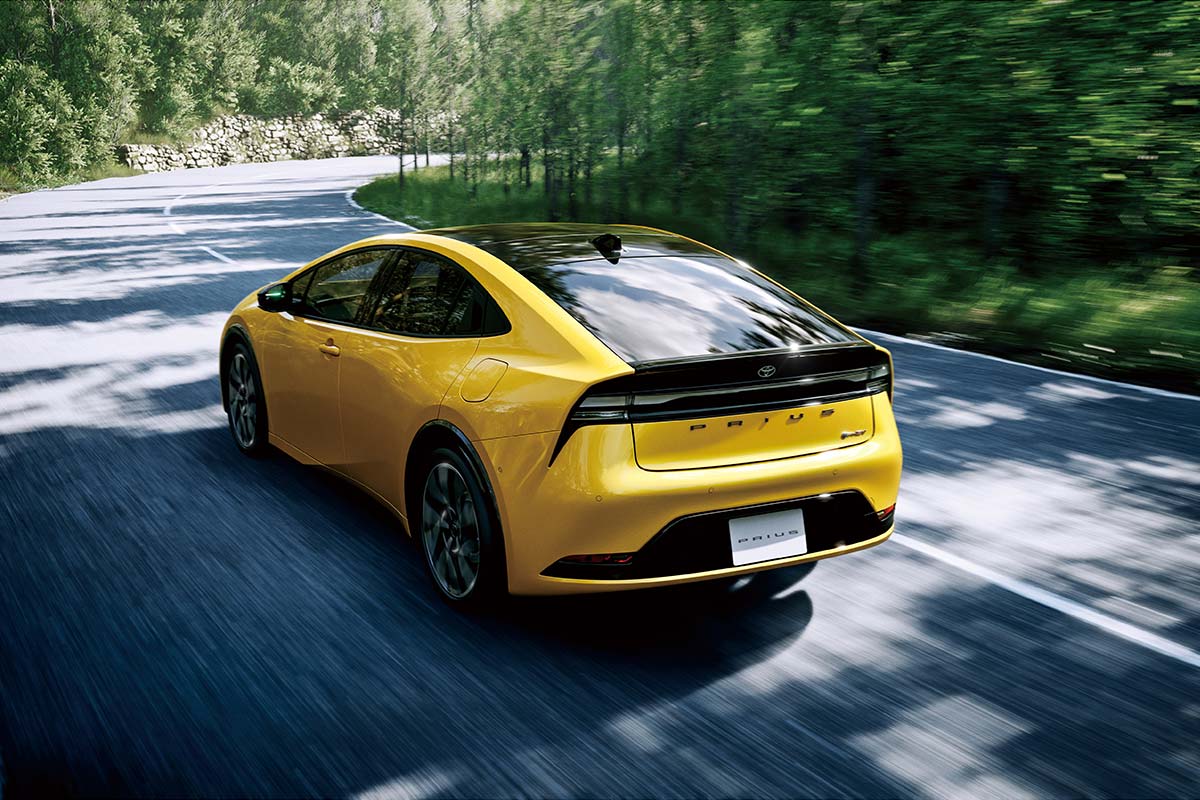 Toyota Prius PHEV With Solar Charging System Will Love To Be Parked Out ...