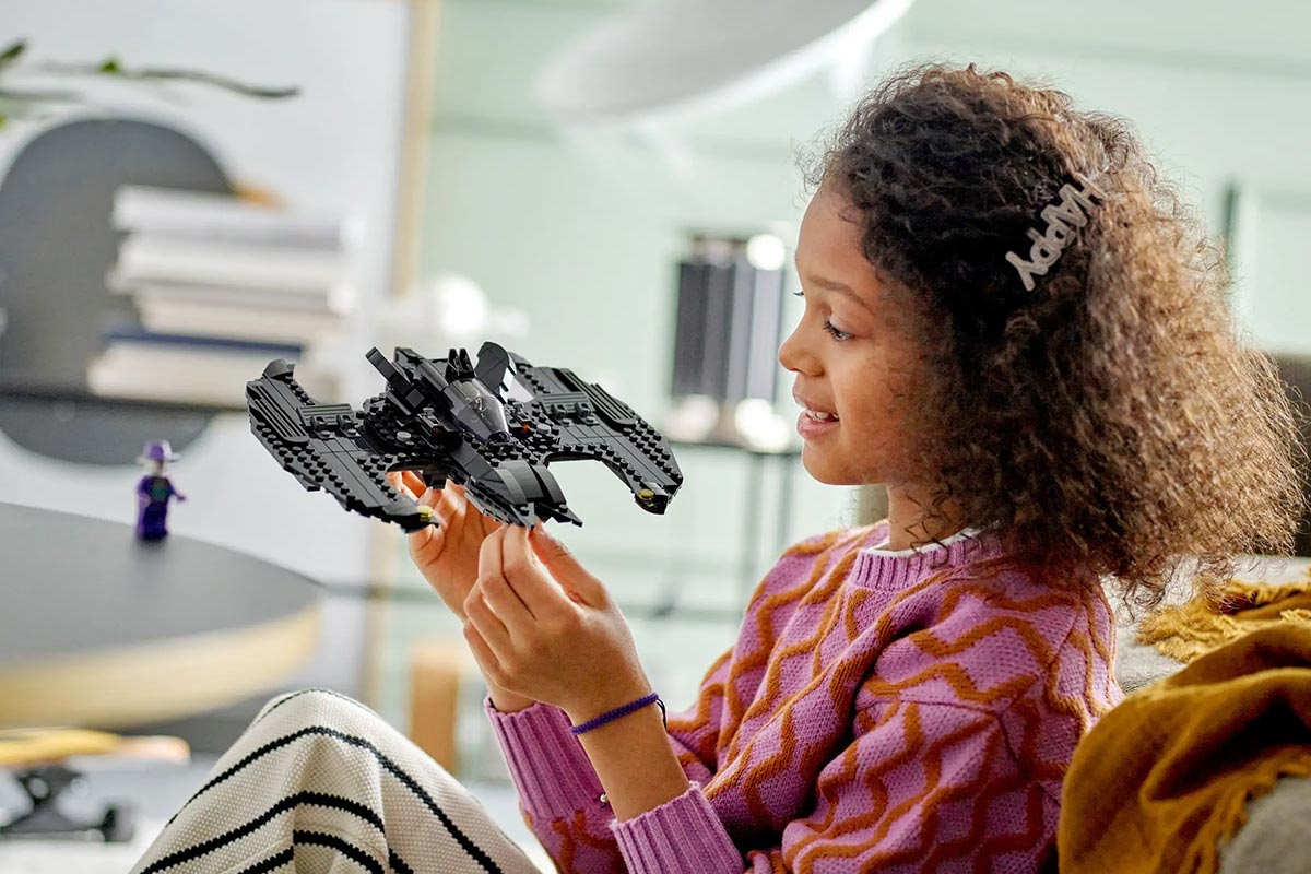 LEGO Batwing: Batman Vs. The Joker (76265) Will Hit The Shelves On ...
