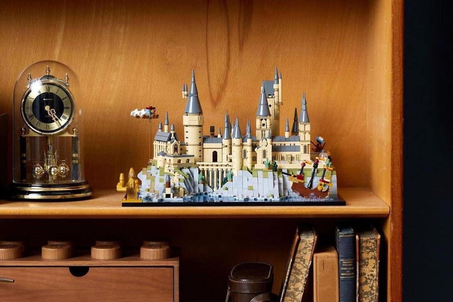 LEGO Micro Build Of Hogwarts Castle And Grounds Previewed In LEGO Japan ...