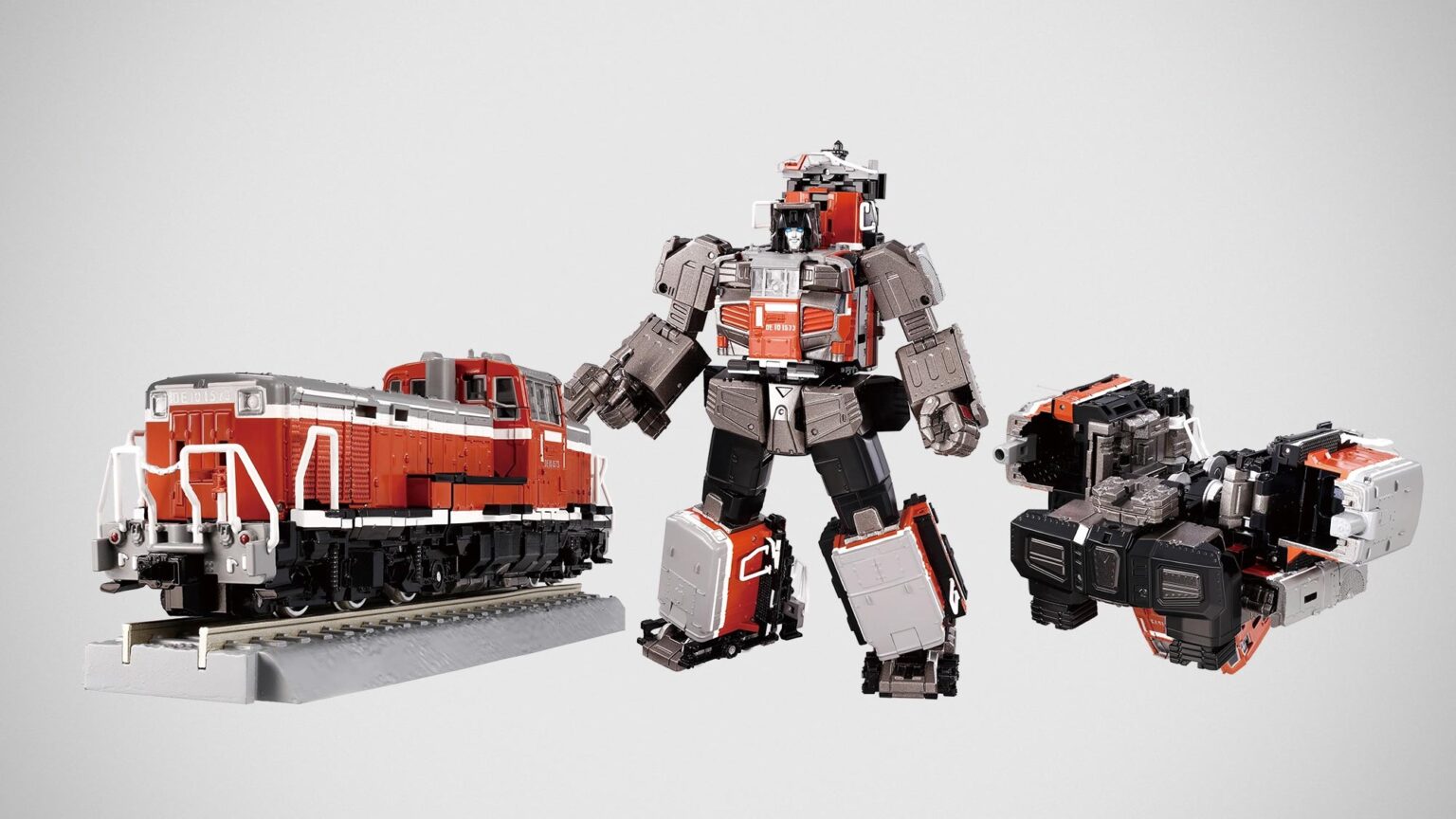The Final Member Of The First-ever Transformers Masterpiece Combiner Is ...