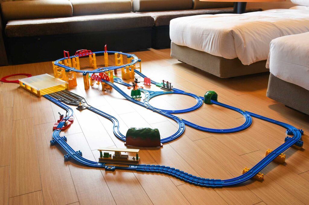 Hotel Metropolitan Edmont Tokyo Is Offering Up Plarail-themed Room With Plarail Train Sets For ...