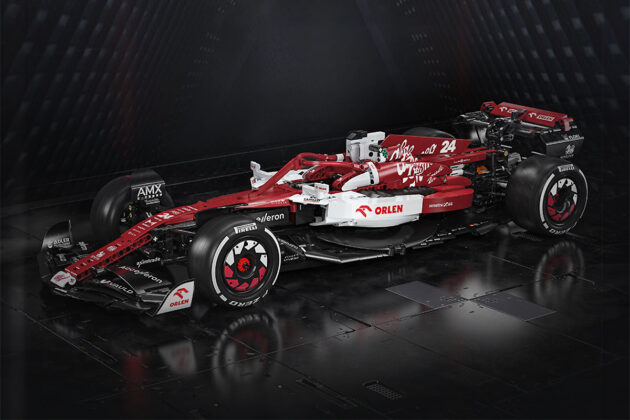 CaDA Officially Licensed Alfa Romeo F1 Team ORLEN C42 2022 Building Set ...