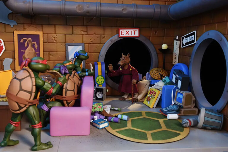 Teenage Mutant Ninja Turtles (Cartoon) Sewer Lair Living Room Diorama