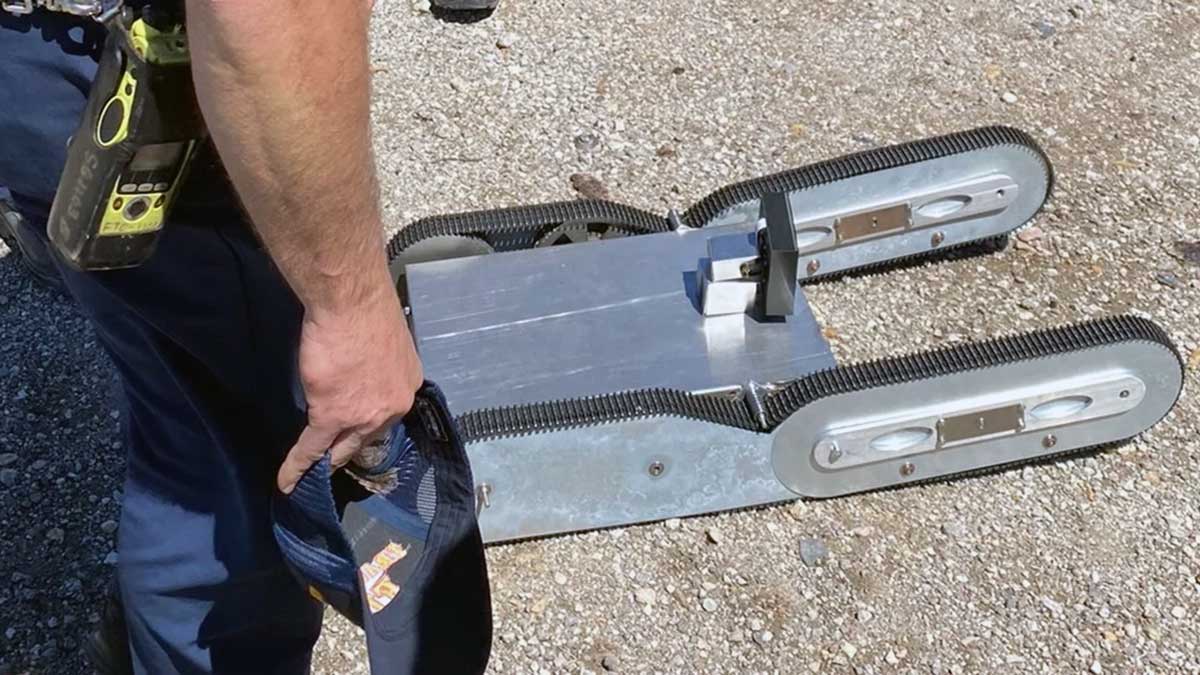 This TankBot Called FireBot Is Designed To Search For People In Burning ...