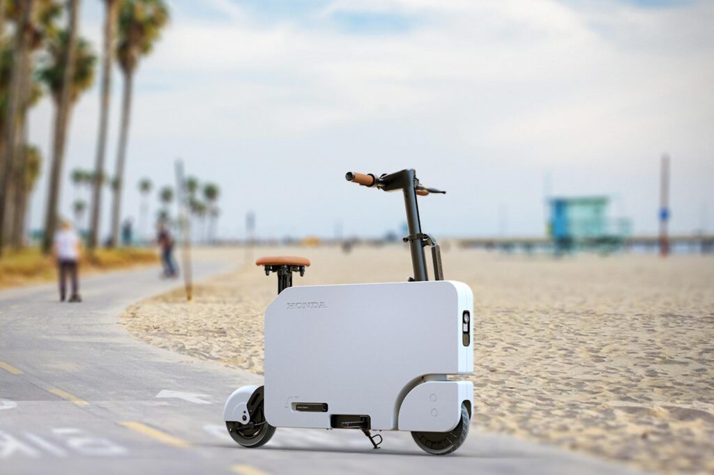 Honda Motocompacto Foldable Electric Scooter: The Motocompo Lives On As ...