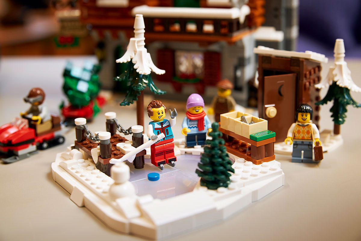 LEGO Icons Alpine Lodge (71426) Building Set: Christmas And Winter ...