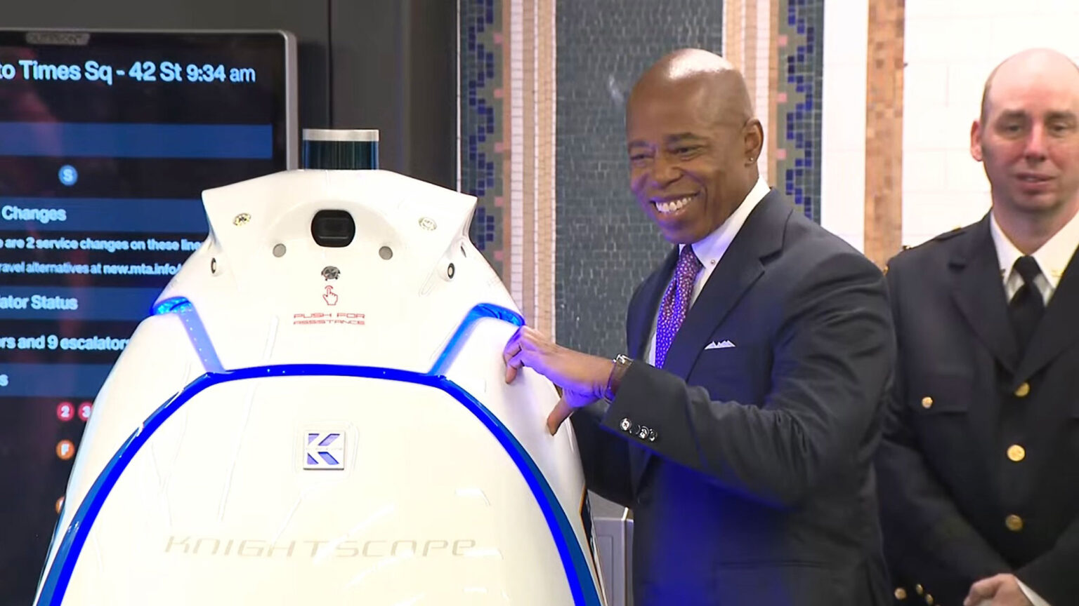 NYPD Announced Knightscope K5 Autonomous Police Officer To Patrol The ...