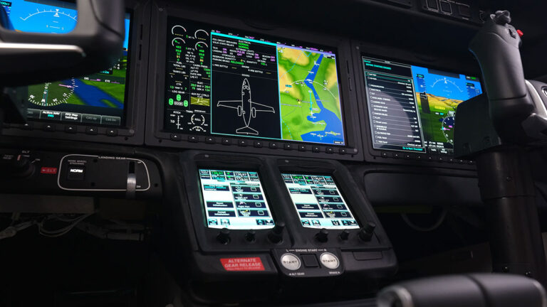HondaJet Echelon Light Business Jet Is A Single-Pilot Aircraft Capable ...