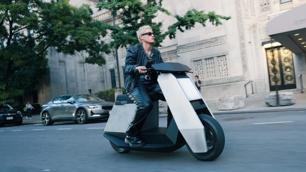 Infinite Machine P1 Electric Scooter: A Futuristic Electric Two-wheeler ...