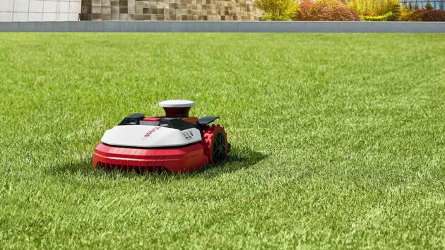 Kress Robotic Mower With RTKn And Mowing Action Plan Tech Promise ...