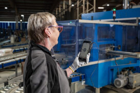 RugGear RG880 Rugged LTE Smartphone: It Has A Removable Battery And Is ...