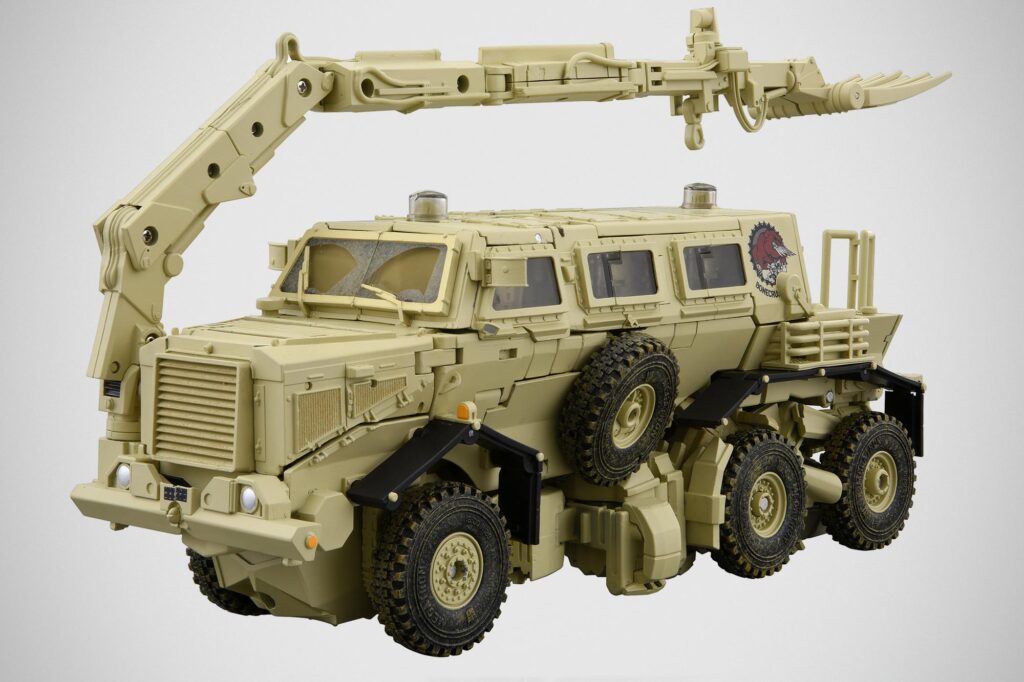 Transformers Masterpiece Movie MPM-14 Bonecrusher Transforming Action ...