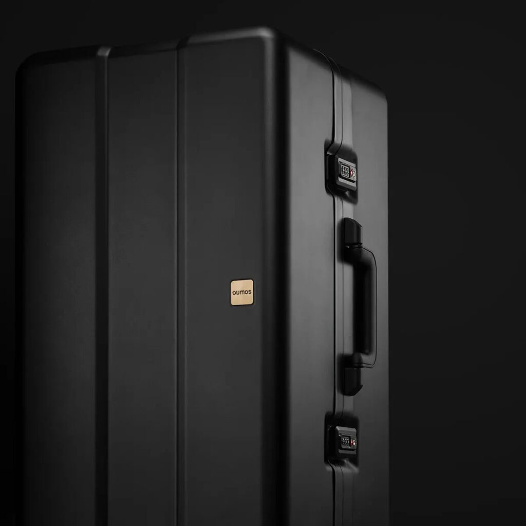 OUMOS: A Suitcase Like You Never Seen Before