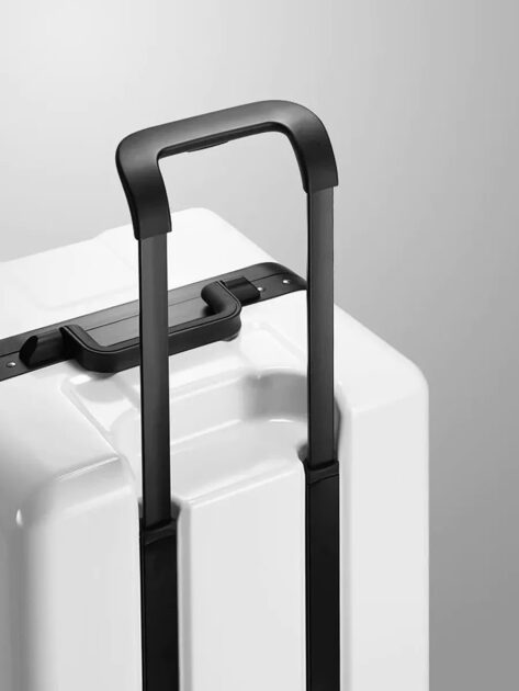 OUMOS: A Suitcase Like You Never Seen Before