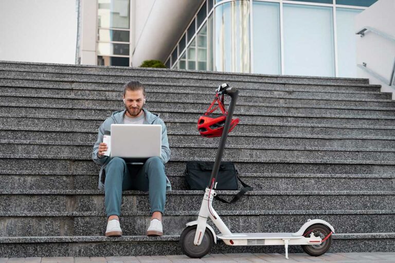 Pros And Cons Of Using An Electric Scooter To Commute To College