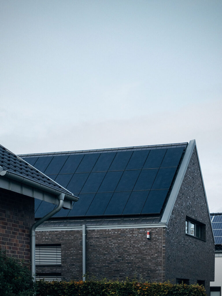 6 Key Factors In Choosing The Right Solar Solution For Your Home