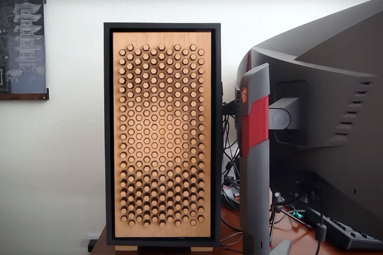 Custom Kinetic Personal Computer Case By Ideal Idea: It’s Alive!