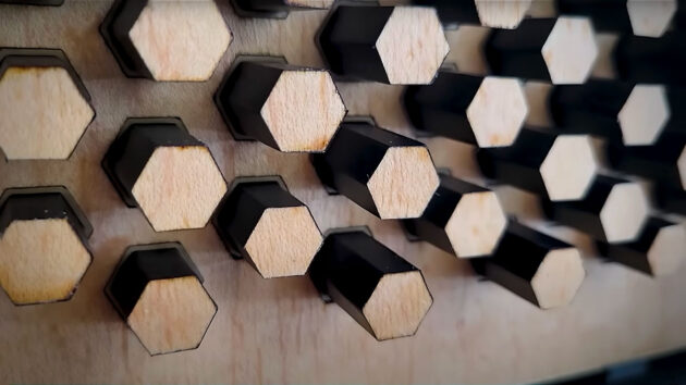 Custom Kinetic Personal Computer Case By Ideal Idea: It’s Alive!