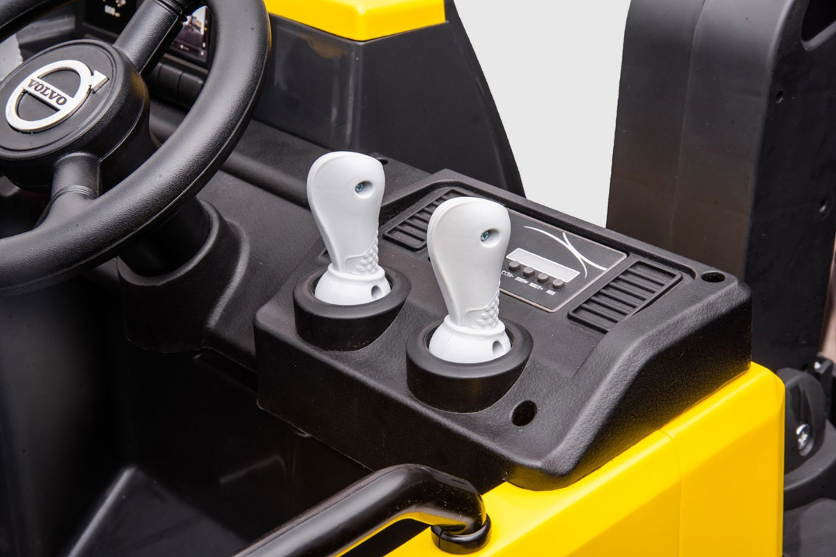 Dake Toys Officially License Volvo Excavator Ride-on Toy Is Complete ...