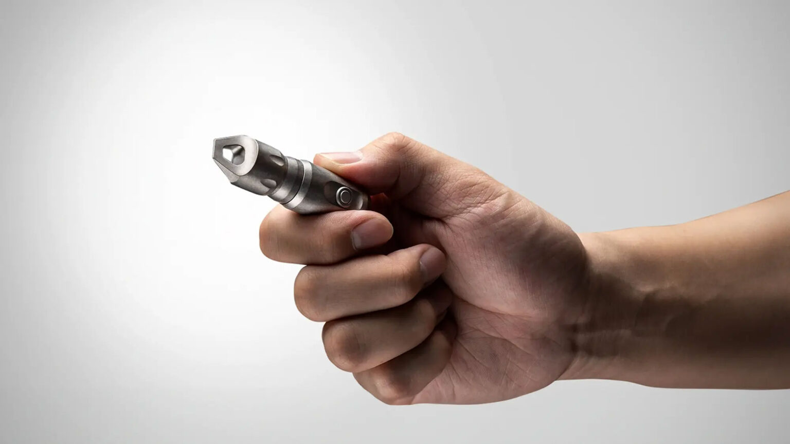 HUNT X6 Rechargeable 3in1 LED Flashlight With Pry-bar: Good For ...