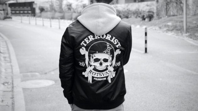 How To Style A Men’s Graphic Hoodie