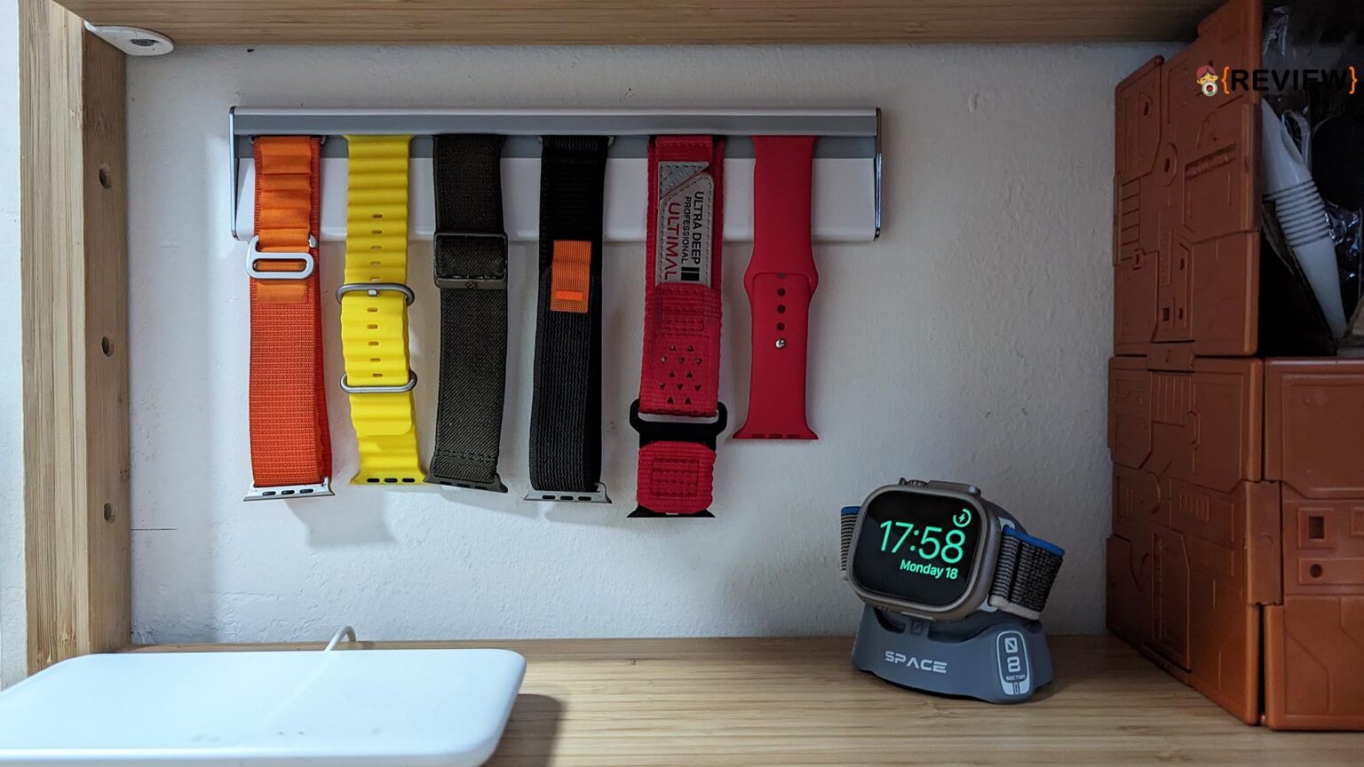 Twelve South Time Porter Apple Watch Band Organizer: A Quick Review
