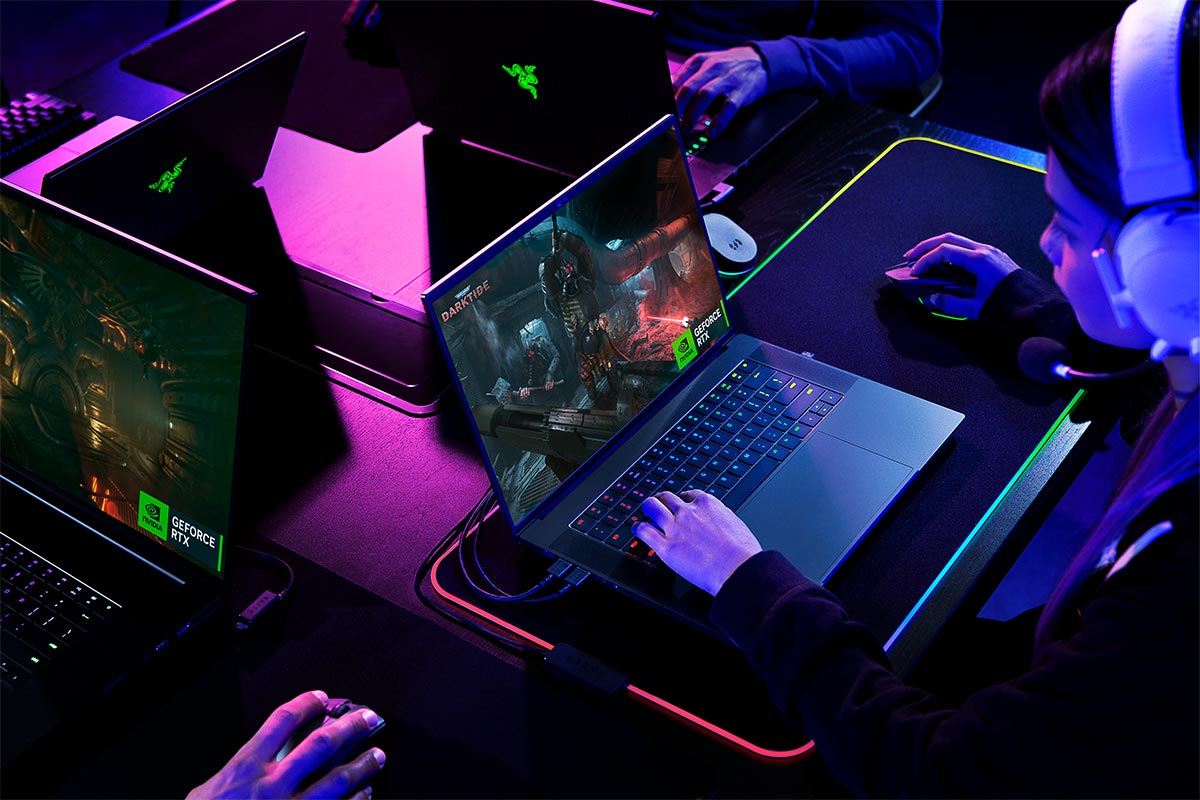 2024 Razer Blade 16 Gaming Laptop Is Rocking The World-First OLED 240 ...