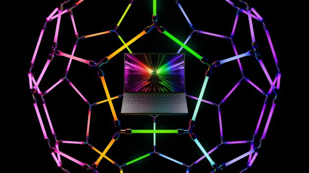 2024 Razer Blade 16 Gaming Laptop Is Rocking The World-First OLED 240 ...