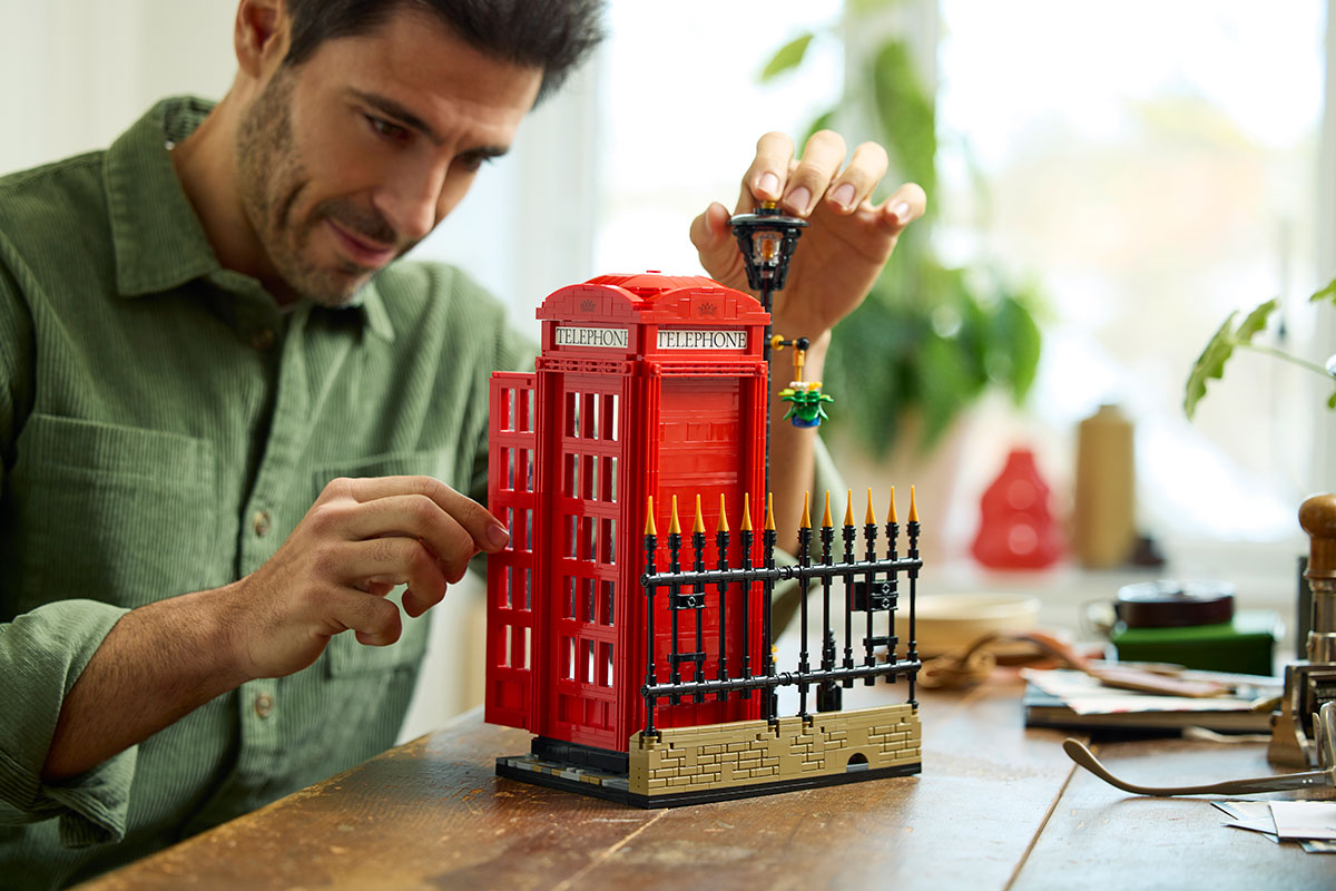 LEGO Ideas Red London Telephone Box (21347) Building Set Announced!