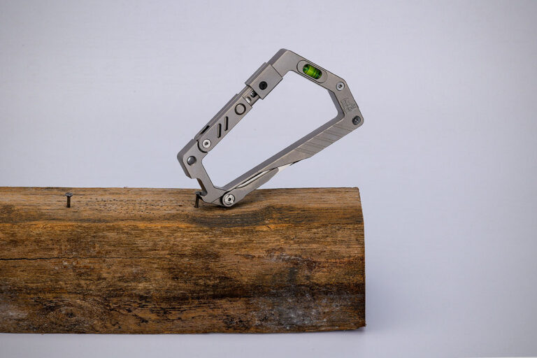 GH Carabiner Titanium 17-in-1 EDC: It’s Titanium, And It Has 17 Tools ...