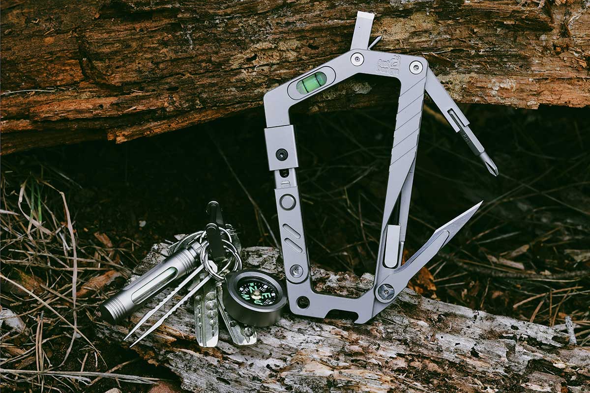 GH Carabiner Titanium 17-in-1 EDC: It’s Titanium, And It Has 17 Tools ...