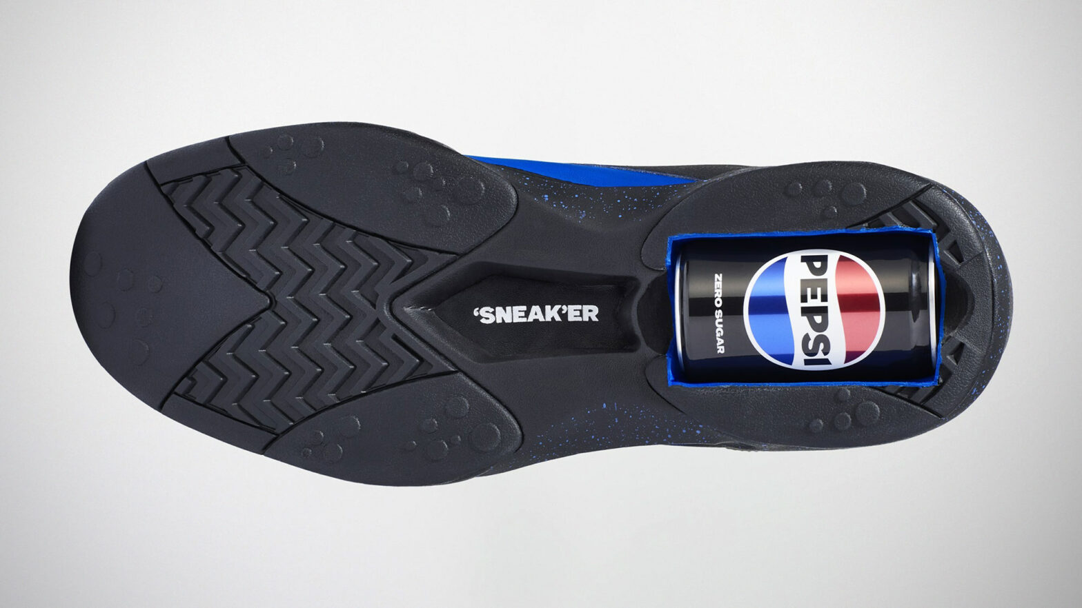 Reebok PEPSI ‘SNEAK’ER in Shaq’s Size 22s Has A Cut Out In The Outsole ...