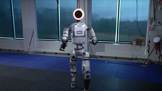 Out Goes The Boston Dynamics Atlas And In Comes The New Fully Electric ...