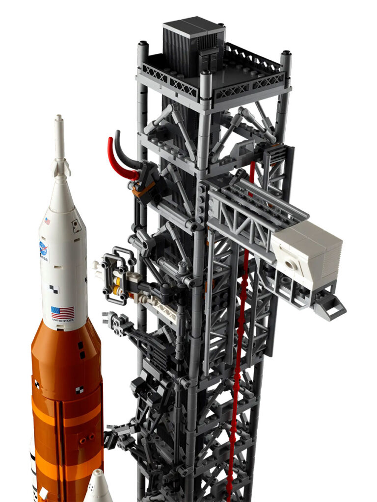 LEGO Icons NASA Artemis Space Launch System (10341): The Artemis SLS ...